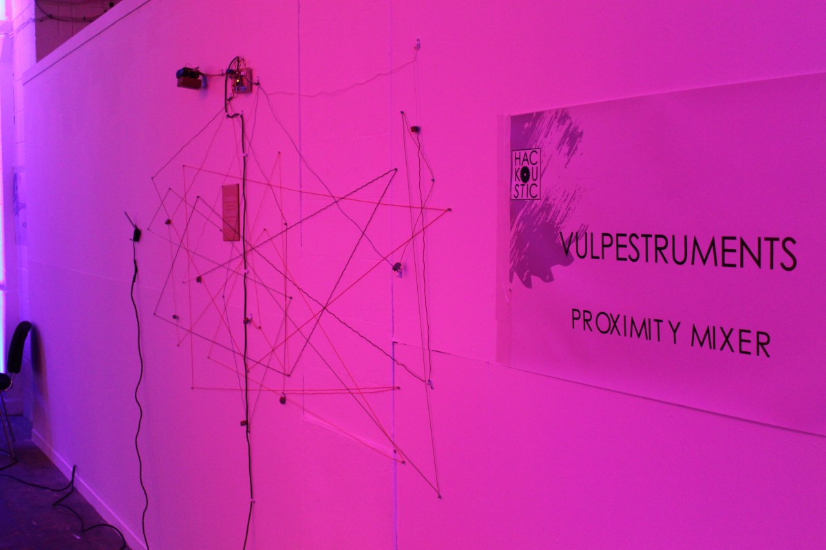 HackousticVillage – Vulpestruments